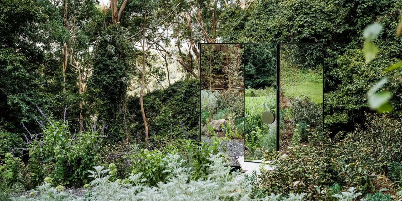 4 examples of camouflage architecture where structure blends