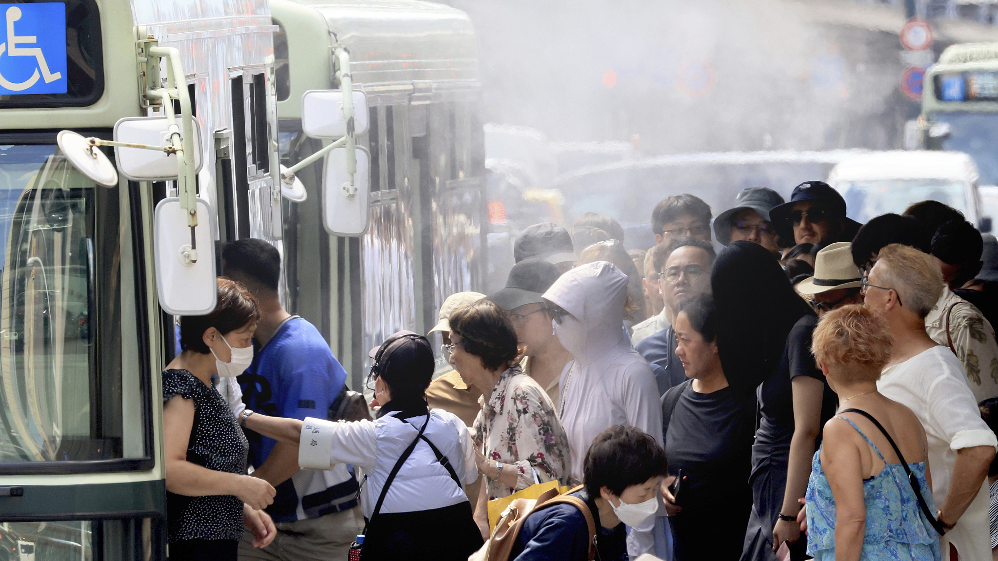 Intense heat waves continue in Japan, South Korea |Green
